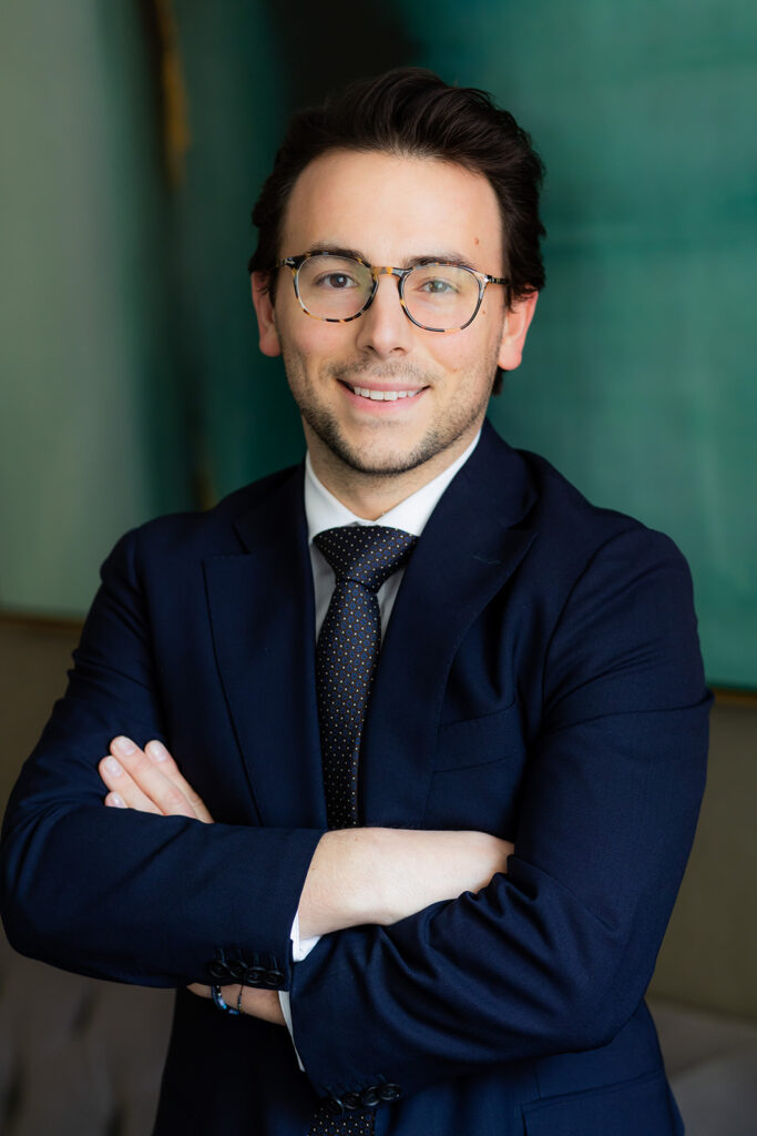 Aaron Sarro, ESQ | Hyatt & Goldbloom